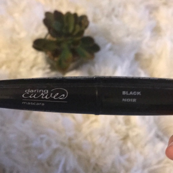 Avon | Makeup | New Avon Daring Curves Mascara Black C | Poshmark